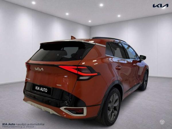 Orange Kia Sportage 2022 in Vilnius, with an engine capacity of 1.60 L and mileage of 94 thousand km for 28490 €, photo 2 on AUTOMOTO.COM.LV
