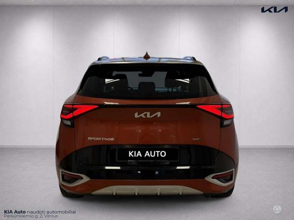 Orange Kia Sportage 2022 in Vilnius, with an engine capacity of 1.60 L and mileage of 94 thousand km for 28490 €, photo 4 on AUTOMOTO.COM.LV