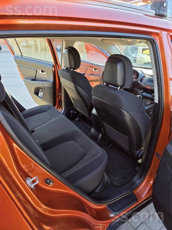 Оранжевый Киа Sportage 2011 в Рига, объемом двигателя 2.00 л и пробегом 183 тыс. км за 7500 €, фото 6 на AUTOMOTO.COM.LV