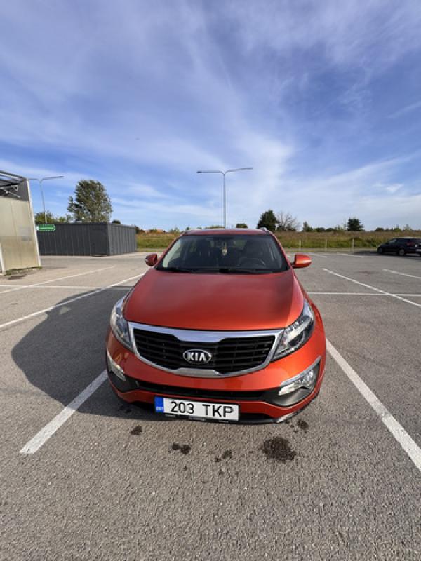 Оранжевый Киа Sportage 2014 в Кохтла-Ярве, объемом двигателя 2.00 л и пробегом 143 тыс. км за 8500 €, фото 3 на AUTOMOTO.COM.LV