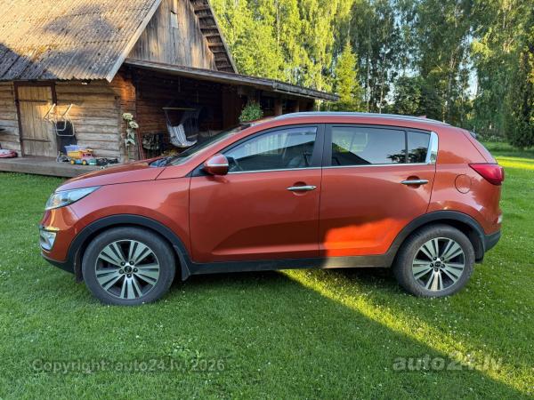 Oranžs Kia Sportage 2015 Repina, ar dzinēja tilpumu 1.70 L un nobraukumu 150 tūkst. km par 7999 €, foto 9 vietnē AUTOMOTO.COM.LV