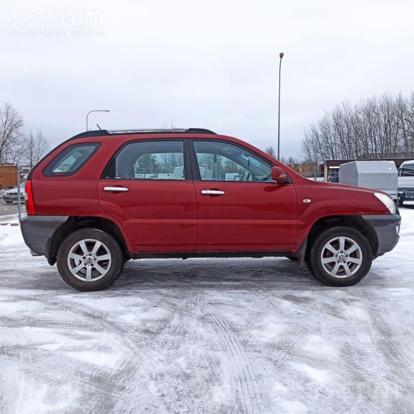 Red Kia Sportage 2005 in Daugavpils, with an engine capacity of 2.00 L and mileage of 0 thousand km for 2650 €, photo 8 on AUTOMOTO.COM.LV