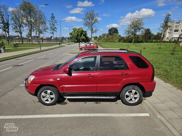 Красный Киа Sportage 2008 в Укмерге, объемом двигателя 2.00 л и пробегом 149 тыс. км за 3200 €, фото 4 на AUTOMOTO.COM.LV