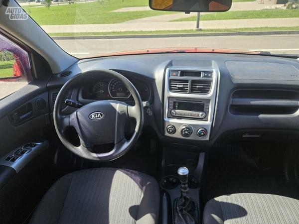 Красный Киа Sportage 2008 в Укмерге, объемом двигателя 2.00 л и пробегом 149 тыс. км за 3200 €, фото 7 на AUTOMOTO.COM.LV