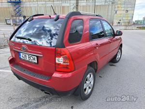 Red Kia Sportage 2010 in Tallinn, with an engine capacity of 2.00 L and mileage of 170 thousand km for 4000 €, photo 4 on AUTOMOTO.COM.LV
