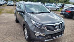 Sarkans Kia Sportage 2013 Telšiai, ar dzinēja tilpumu 1.69 L un nobraukumu 300 tūkst. km par 4950 €, foto 1 vietnē AUTOMOTO.COM.LV