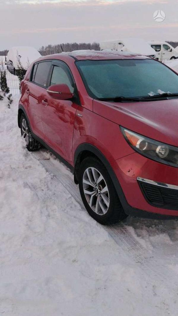 Sarkans Kia Sportage 2014 Klaipėda, ar dzinēja tilpumu 2.36 L un nobraukumu 180 tūkst. km par 4500 €, foto 2 vietnē AUTOMOTO.COM.LV