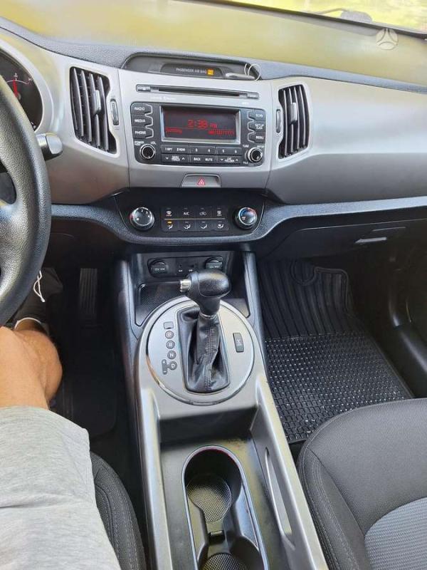 Sarkans Kia Sportage 2014 Kelmė, ar dzinēja tilpumu 2.40 L un nobraukumu 167 tūkst. km par 5900 €, foto 11 vietnē AUTOMOTO.COM.LV