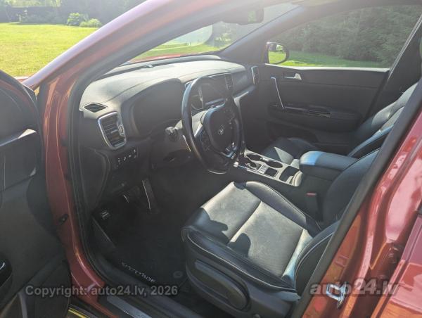 Красный Киа Sportage 2016 в Таллин, объемом двигателя 2.00 л и пробегом 209 тыс. км за 11000 €, фото 6 на AUTOMOTO.COM.LV