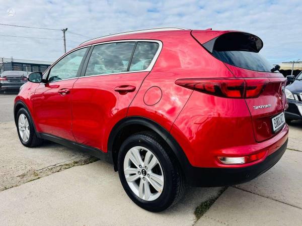 Red Kia Sportage 2016 in Kaunas, with an engine capacity of 1.60 L and mileage of 106 thousand km for 13200 €, photo 7 on AUTOMOTO.COM.LV