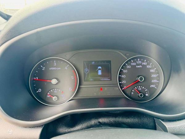 Red Kia Sportage 2016 in Kaunas, with an engine capacity of 1.60 L and mileage of 106 thousand km for 13200 €, photo 10 on AUTOMOTO.COM.LV