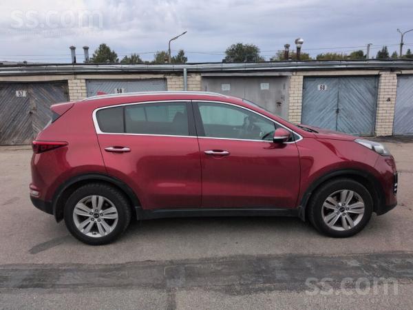 Red Kia Sportage 2016 in Riga, with an engine capacity of 1.70 L and mileage of 249 thousand km for 10000 €, photo 1 on AUTOMOTO.COM.LV