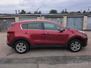 Sarkans Kia Sportage 2016 Rīga, ar dzinēja tilpumu 1.70 L un nobraukumu 249 tūkst. km par 10000 €, foto  vietnē AUTOMOTO.COM.LV