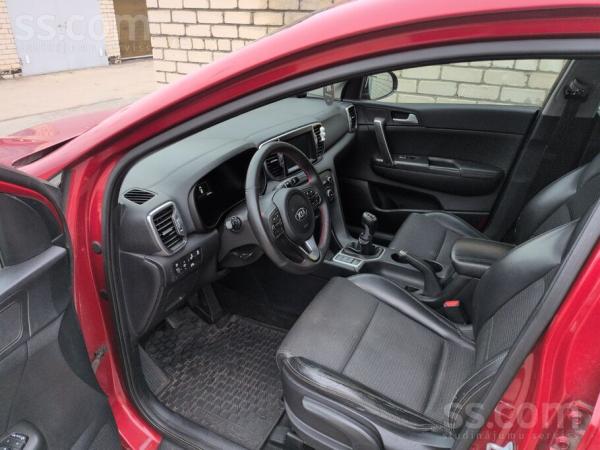 Красный Киа Sportage 2016 в Рига, объемом двигателя 1.70 л и пробегом 249 тыс. км за 10000 €, фото 9 на AUTOMOTO.COM.LV
