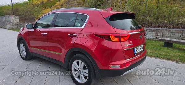 Red Kia Sportage 2017 in Rakvere, with an engine capacity of 1.70 L and mileage of 59 thousand km for 13990 €, photo 3 on AUTOMOTO.COM.LV