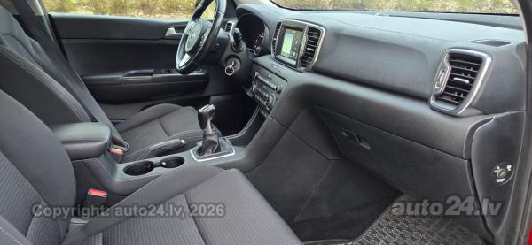 Red Kia Sportage 2017 in Rakvere, with an engine capacity of 1.70 L and mileage of 59 thousand km for 13990 €, photo 5 on AUTOMOTO.COM.LV