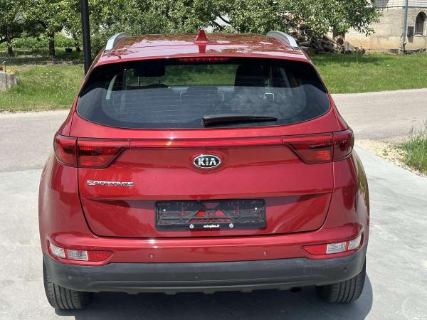 Sarkans Kia Sportage 2017 Alīta, ar dzinēja tilpumu 1.60 L un nobraukumu 136 tūkst. km par 12380 €, foto 4 vietnē AUTOMOTO.COM.LV