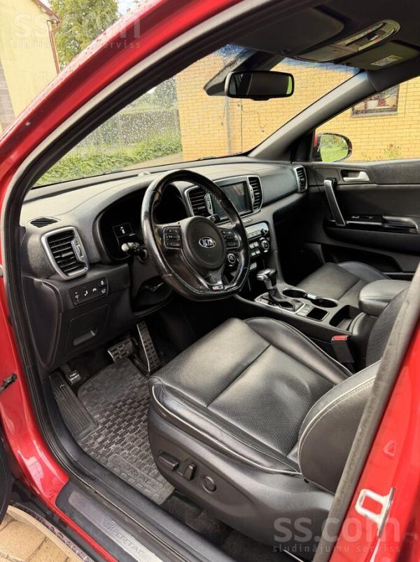 Sarkans Kia Sportage 2017 Ogre, ar dzinēja tilpumu 1.60 L un nobraukumu 189 tūkst. km par 13500 €, foto 9 vietnē AUTOMOTO.COM.LV