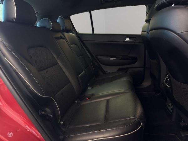 Красный Киа Sportage 2017 в Каунас, объемом двигателя 1.70 л и пробегом 223 тыс. км за 11999 €, фото 10 на AUTOMOTO.COM.LV