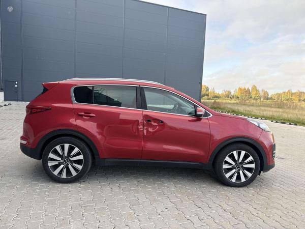 Красный Киа Sportage 2017 в Шяуляй, объемом двигателя 1.69 л и пробегом 200 тыс. км за 6200 €, фото 5 на AUTOMOTO.COM.LV