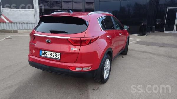 Sarkans Kia Sportage 2018 Rīga, ar dzinēja tilpumu 1.70 L un nobraukumu 117 tūkst. km par 13500 €, foto 4 vietnē AUTOMOTO.COM.LV