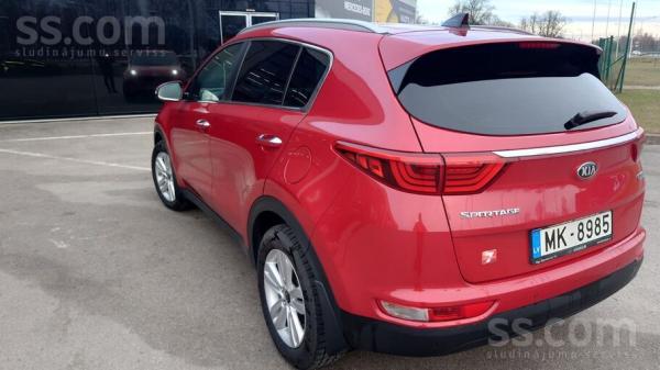 Sarkans Kia Sportage 2018 Rīga, ar dzinēja tilpumu 1.70 L un nobraukumu 117 tūkst. km par 13500 €, foto 5 vietnē AUTOMOTO.COM.LV