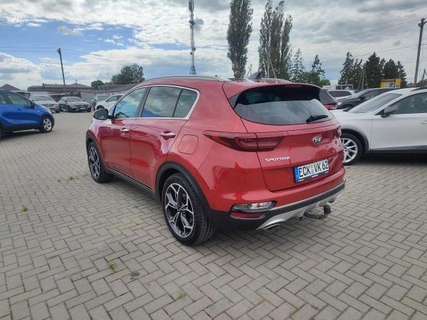 Red Kia Sportage 2018 in Taurage, with an engine capacity of 1.59 L and mileage of 174 thousand km for 13800 €, photo 8 on AUTOMOTO.COM.LV
