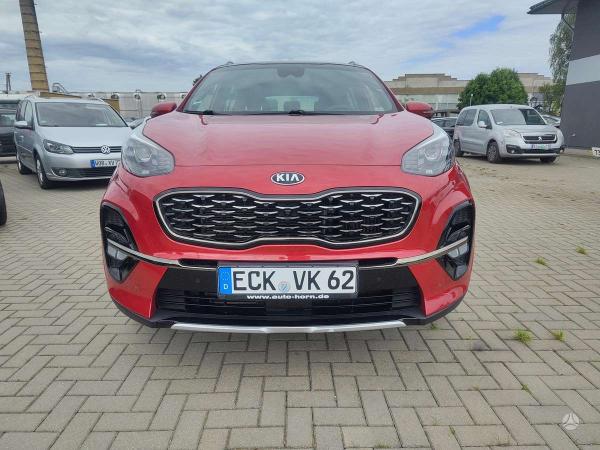 Red Kia Sportage 2018 in Taurage, with an engine capacity of 1.59 L and mileage of 174 thousand km for 13800 €, photo 1 on AUTOMOTO.COM.LV