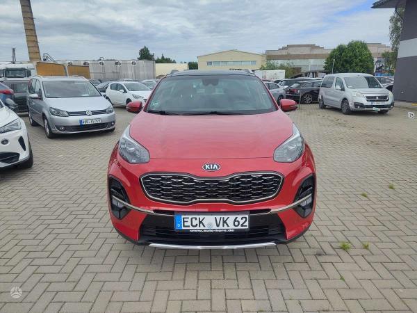 Red Kia Sportage 2018 in Taurage, with an engine capacity of 1.59 L and mileage of 174 thousand km for 13800 €, photo 2 on AUTOMOTO.COM.LV