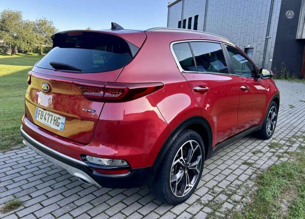 Красный Киа Sportage 2018 в Таураге, объемом двигателя 1.60 л и пробегом 140 тыс. км за 13900 €, фото 4 на AUTOMOTO.COM.LV
