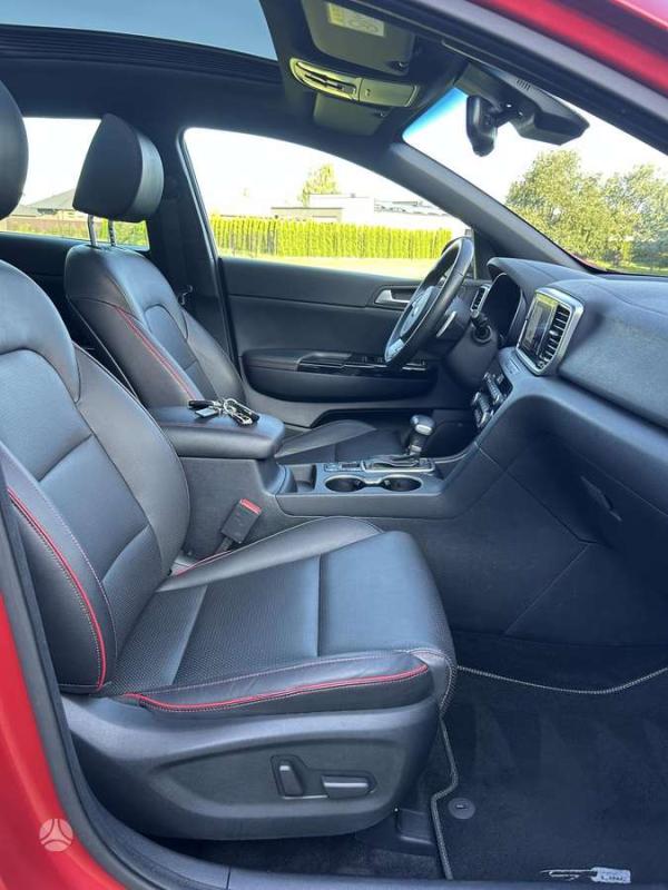 Красный Киа Sportage 2018 в Таураге, объемом двигателя 1.60 л и пробегом 140 тыс. км за 13900 €, фото 7 на AUTOMOTO.COM.LV