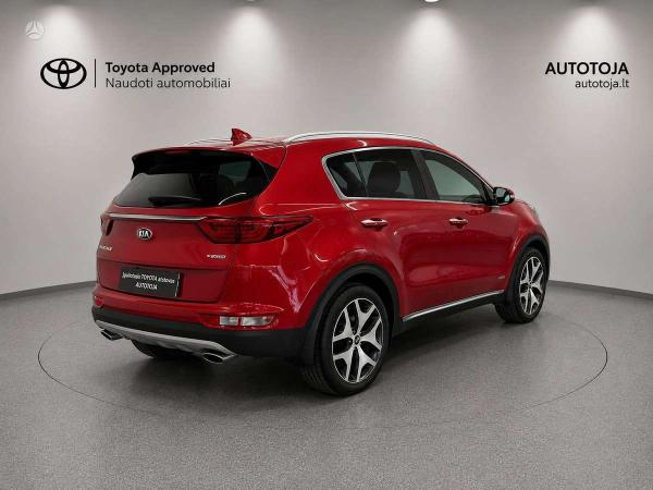 Red Kia Sportage 2018 in Kaunas, with an engine capacity of 1.59 L and mileage of 118 thousand km for 15500 €, photo 2 on AUTOMOTO.COM.LV