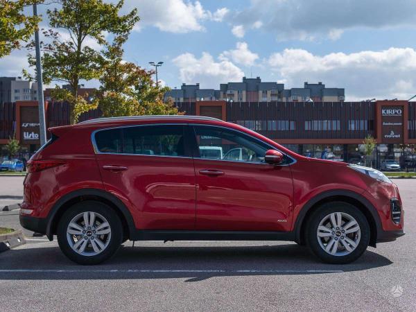 Красный Киа Sportage 2018 в Клайпеда, объемом двигателя 2.00 л и пробегом 118 тыс. км за 13000 €, фото 5 на AUTOMOTO.COM.LV