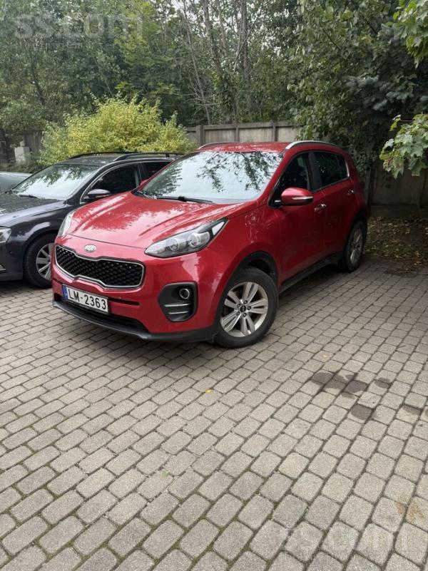 Red Kia Sportage 2018 in Riga, with an engine capacity of 1.70 L and mileage of 173 thousand km for 9800 €, photo 1 on AUTOMOTO.COM.LV