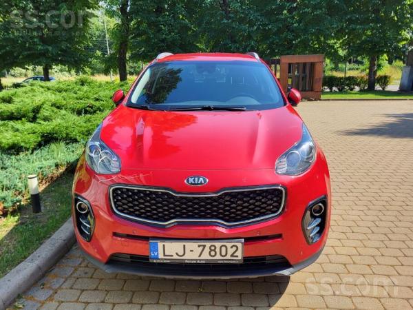 Red Kia Sportage 2018 in Riga, with an engine capacity of 2.00 L and mileage of 133 thousand km for 13500 €, photo 6 on AUTOMOTO.COM.LV