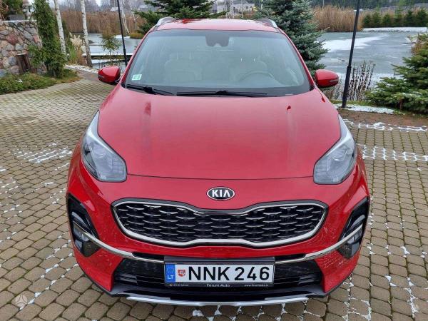 Red Kia Sportage 2019 in Alytus, with an engine capacity of 1.59 L and mileage of 134 thousand km for 13500 €, photo 2 on AUTOMOTO.COM.LV