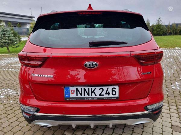 Red Kia Sportage 2019 in Alytus, with an engine capacity of 1.59 L and mileage of 134 thousand km for 13500 €, photo 7 on AUTOMOTO.COM.LV