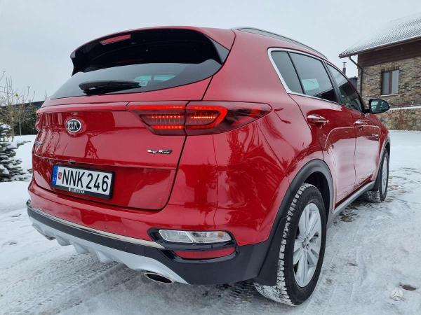 Red Kia Sportage 2019 in Alytus, with an engine capacity of 1.59 L and mileage of 136 thousand km for 13500 €, photo 7 on AUTOMOTO.COM.LV
