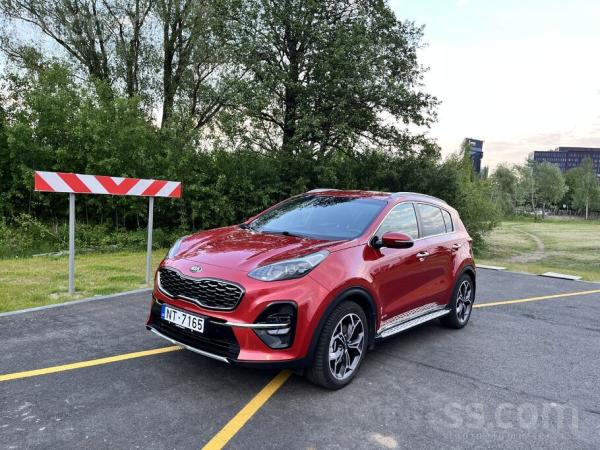 Красный Киа Sportage 2019 в Рига, объемом двигателя 2.00 л и пробегом 115 тыс. км за 16350 €, фото 2 на AUTOMOTO.COM.LV