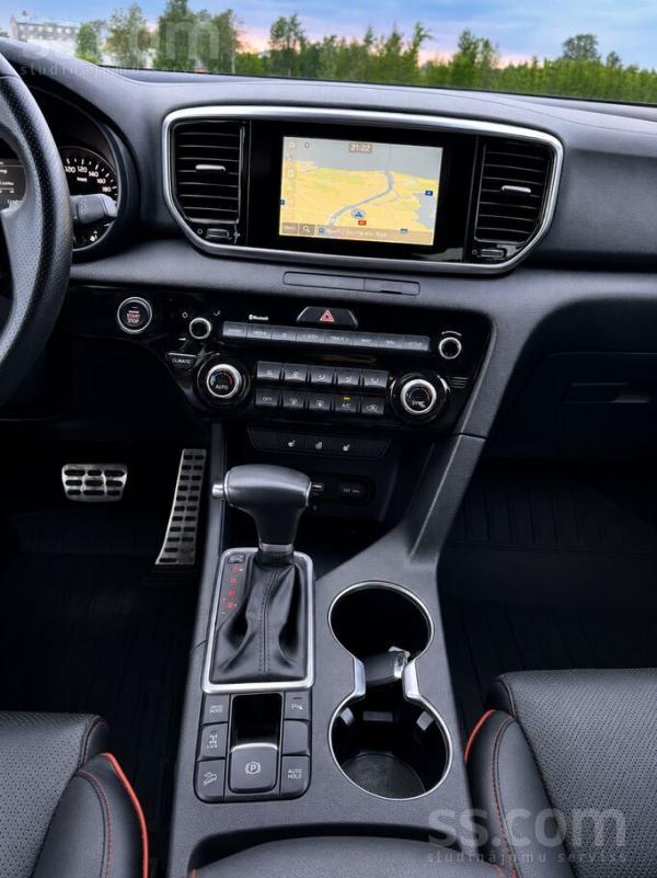 Красный Киа Sportage 2019 в Рига, объемом двигателя 2.00 л и пробегом 115 тыс. км за 16350 €, фото 9 на AUTOMOTO.COM.LV