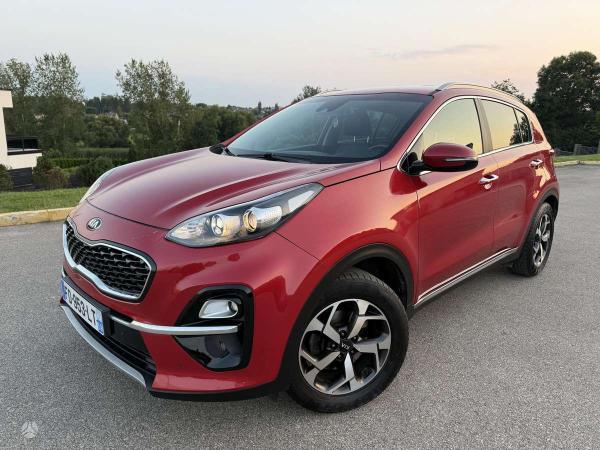 Красный Киа Sportage 2019 в Таураге, объемом двигателя 1.60 л и пробегом 115 тыс. км за 13500 €, фото 1 на AUTOMOTO.COM.LV