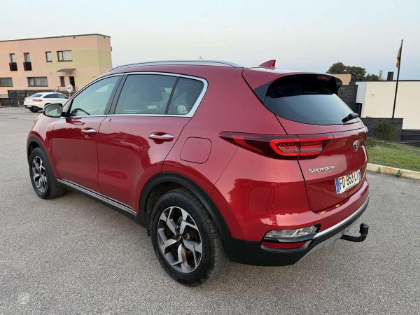 Красный Киа Sportage 2019 в Таураге, объемом двигателя 1.60 л и пробегом 115 тыс. км за 13500 €, фото 5 на AUTOMOTO.COM.LV