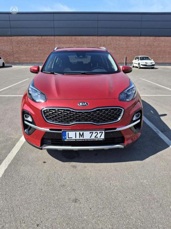 Red Kia Sportage 2020 in Kaunas, with an engine capacity of 1.60 L and mileage of 160 thousand km for 15000 €, photo 2 on AUTOMOTO.COM.LV