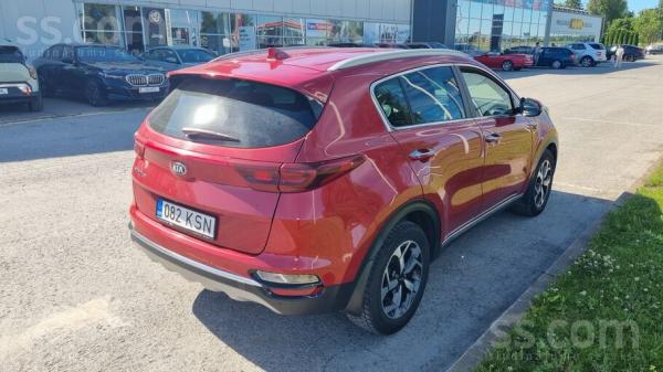 Красный Киа Sportage 2020 в Рига, объемом двигателя 1.60 л и пробегом 109 тыс. км за 15100 €, фото 2 на AUTOMOTO.COM.LV