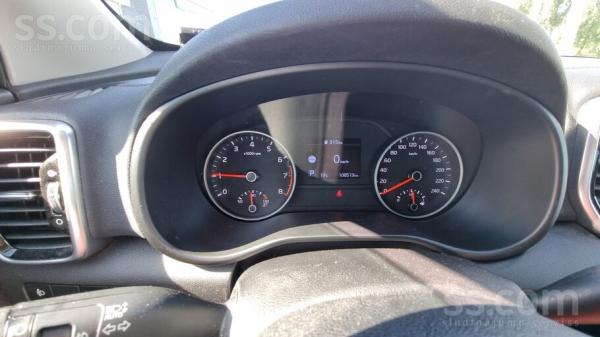 Красный Киа Sportage 2020 в Рига, объемом двигателя 1.60 л и пробегом 109 тыс. км за 15100 €, фото 5 на AUTOMOTO.COM.LV