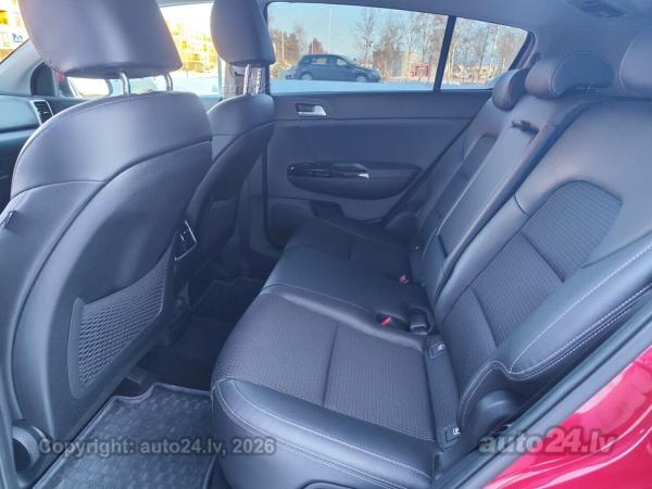 Sarkans Kia Sportage 2021 Tallina, ar dzinēja tilpumu 1.60 L un nobraukumu 49 tūkst. km par 19800 €, foto 11 vietnē AUTOMOTO.COM.LV