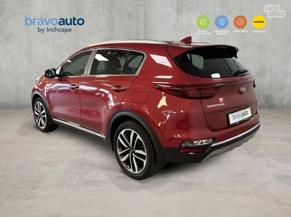 Red Kia Sportage 2021 in Vilnius, with an engine capacity of 1.60 L and mileage of 81 thousand km for 19900 €, photo 3 on AUTOMOTO.COM.LV