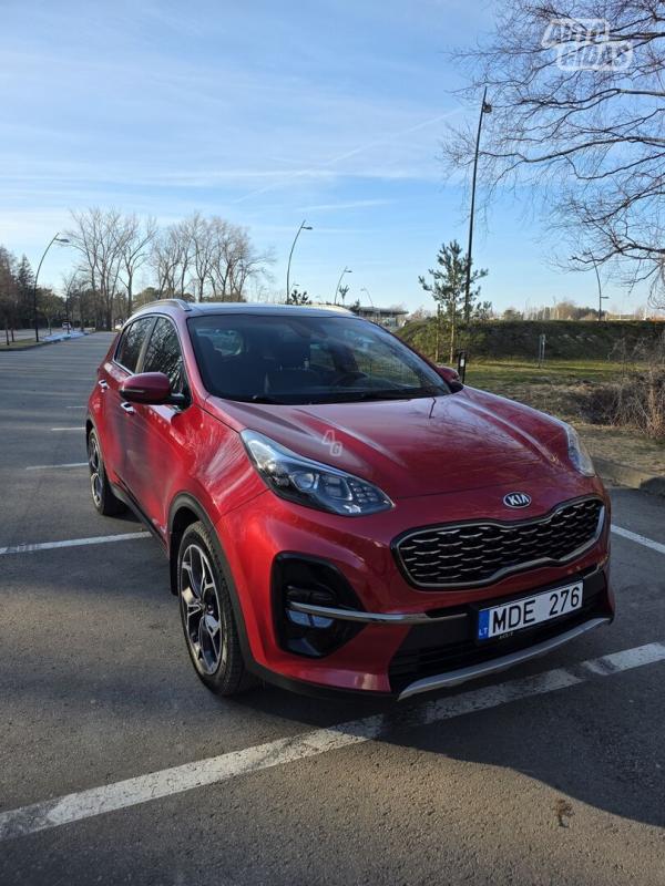 Красный Киа Sportage 2021 в Клайпеда, объемом двигателя 1.60 л и пробегом 90 тыс. км за 19700 €, фото 2 на AUTOMOTO.COM.LV