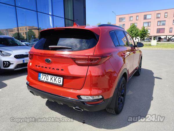 Sarkans Kia Sportage 2021 Tallina, ar dzinēja tilpumu 1.60 L un nobraukumu 66 tūkst. km par 19500 €, foto 3 vietnē AUTOMOTO.COM.LV