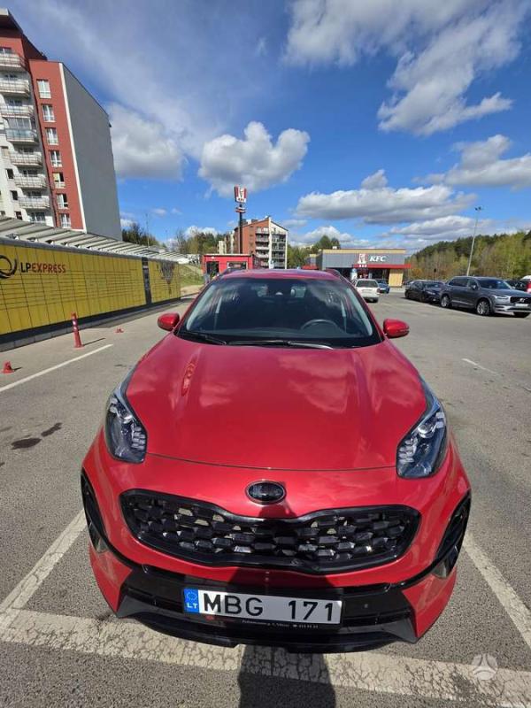Красный Киа Sportage 2021 в Вильнюс, объемом двигателя 1.59 л и пробегом 42 тыс. км за 16000 €, фото 6 на AUTOMOTO.COM.LV